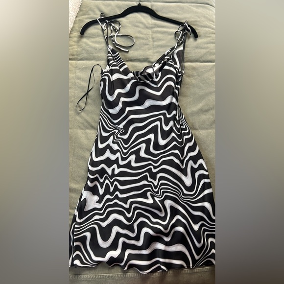 Zara | Dresses | Zara Monochrome Swirl Pattern Dress | Poshmark